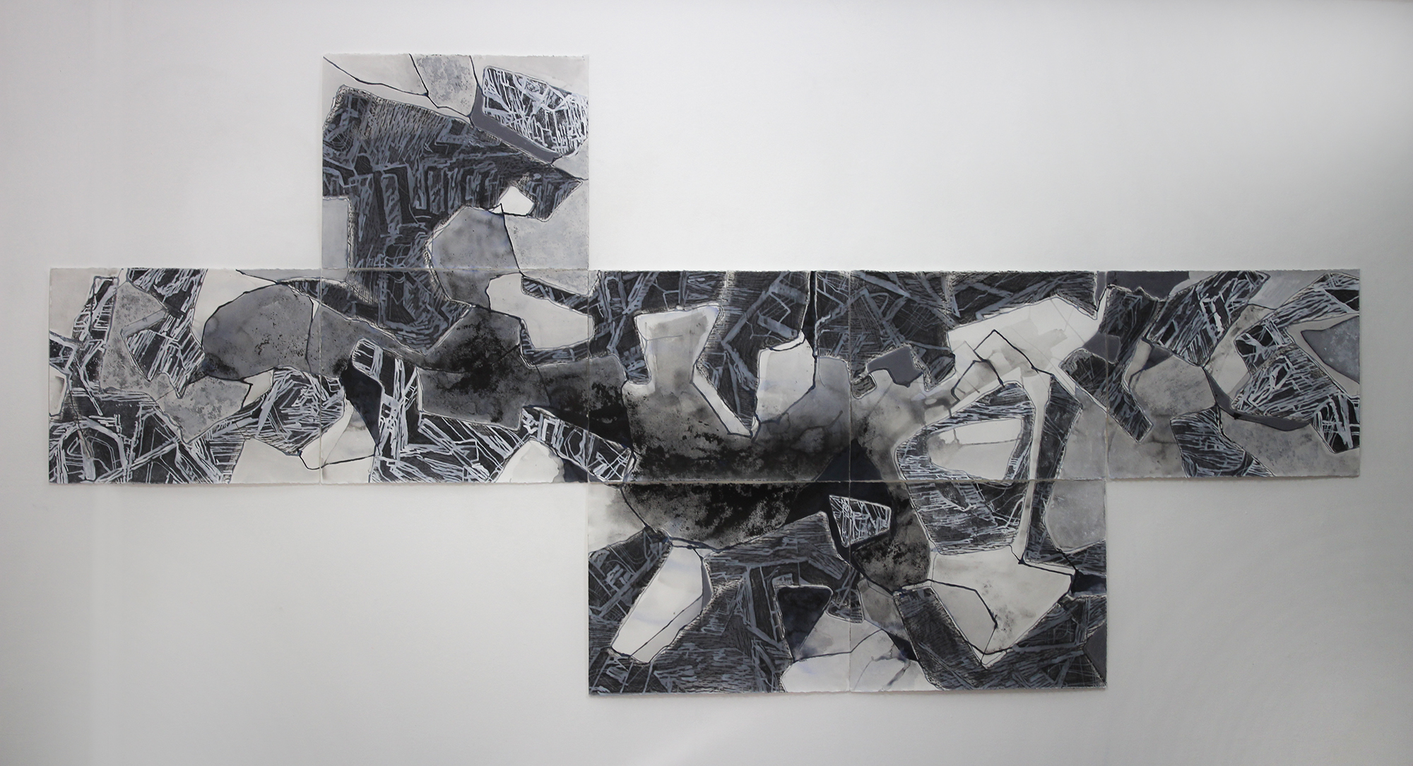 Interstice – trionym.art